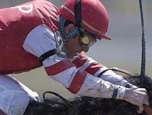 Jack Lauzon Wins Avelino Gomez Award - BloodHorse