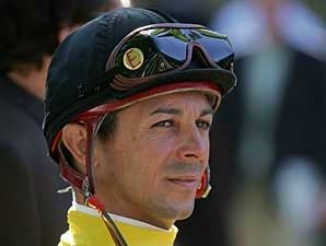Jockey Eibar Coa Rehires Agent - BloodHorse