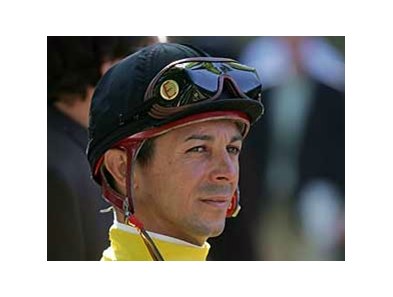 Jockey Eibar Coa Rehires Agent - BloodHorse