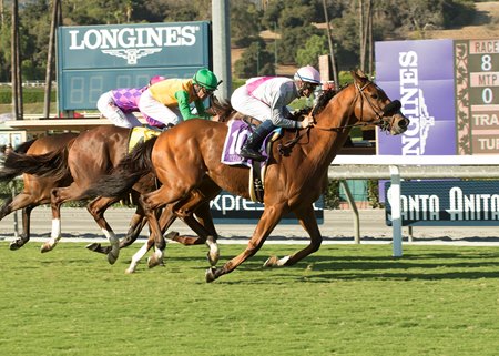 Vyjack Sets Course Record in City of Hope - BloodHorse