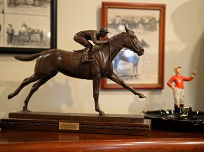 Man o' War - Horse Profile - BloodHorse