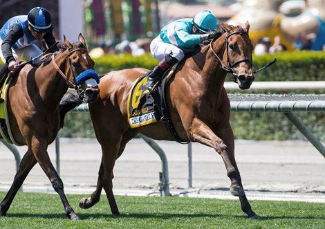 Lady Eli Digs in to Win Gamely - BloodHorse