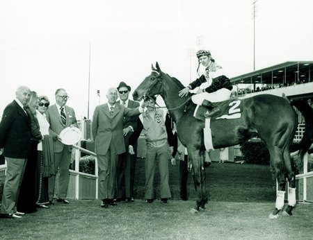 Leonard Lavin of Glen Hill Farm Dies - BloodHorse