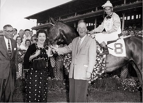 Danada Fall Festival to Honor Champion Pucker Up - BloodHorse