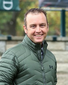 Trainer Sharp Recovering from Surgery to Remove Tumor - BloodHorse