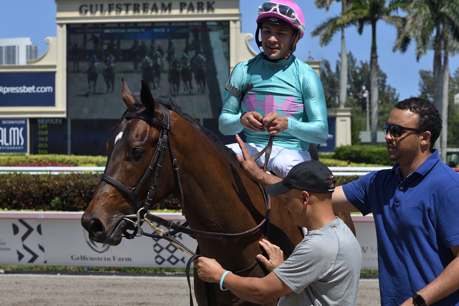 Roadster, Game Winner Exit Santa Anita Derby Well - BloodHorse