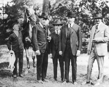 Man o’ War: A Photographic Tribute - Slideshow - BloodHorse