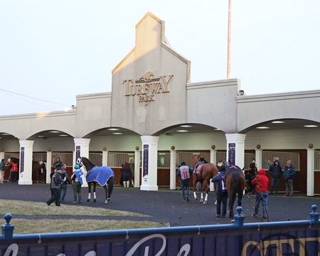 Four Individuals Fined for Protective Claim at Turfway - BloodHorse