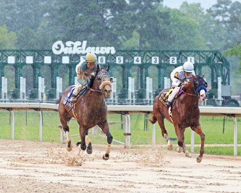 Tom's d'Etat Rallies Past Improbable in Oaklawn Mile - BloodHorse