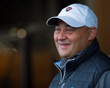 Trainer Robert Medina Opens Public Stable - BloodHorse
