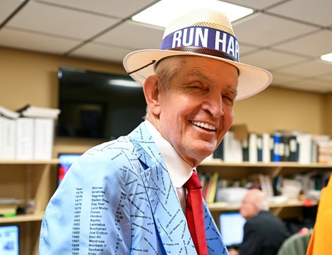 McIngvale Guest Speaker at Jockeys and Jeans Fundraiser - BloodHorse