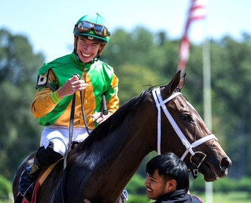 My Mane Squeeze - Horse Profile - BloodHorse