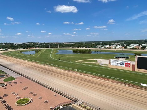 New Turf Rail at Remington Park Provides Safer Racing - BloodHorse