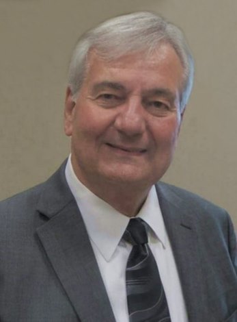 Former Fonner Park CEO Miner Dies at 78 - BloodHorse