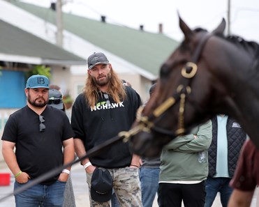 Flying Mohawk - Horse Profile - BloodHorse