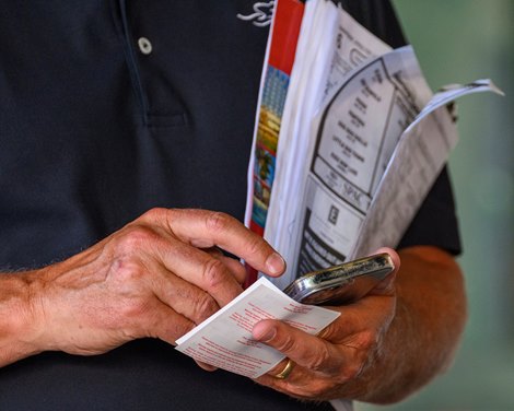 NYRA Ordered to Pay Damages to Thoro-Graph - BloodHorse