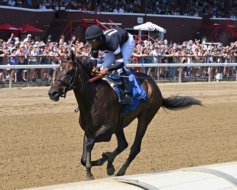 Carmel Coast Heads From Debut Win to Frizette - BloodHorse
